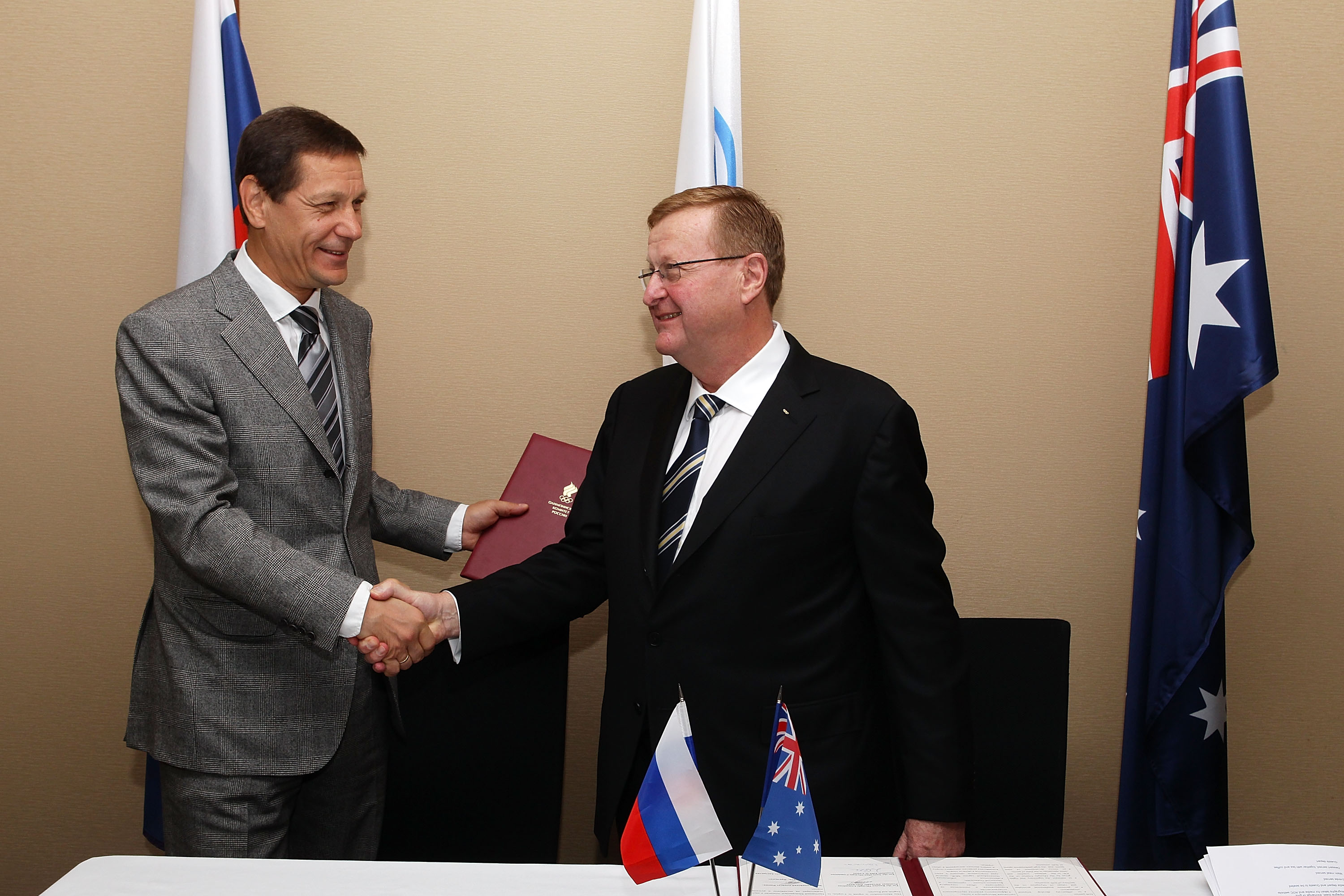 Russia and Australia join forces | Australian Olympic Committee