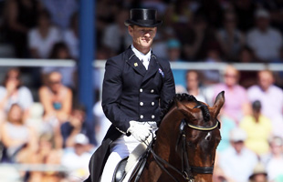 Hometown hero makes history | Australian Olympic Committee