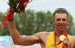 Olympic rowing champ turns back the clock | Australian Olympic Committee
