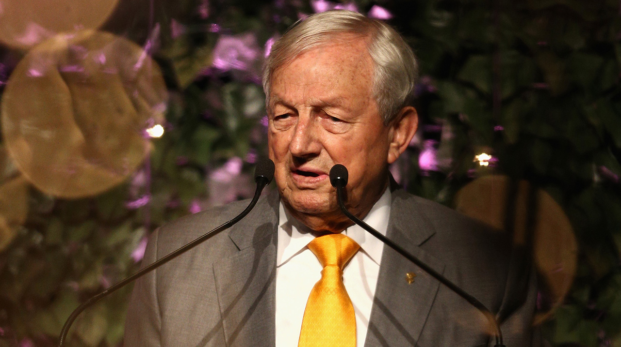 The AOC mourns the passing of Phil Coles AM | Australian Olympic Committee