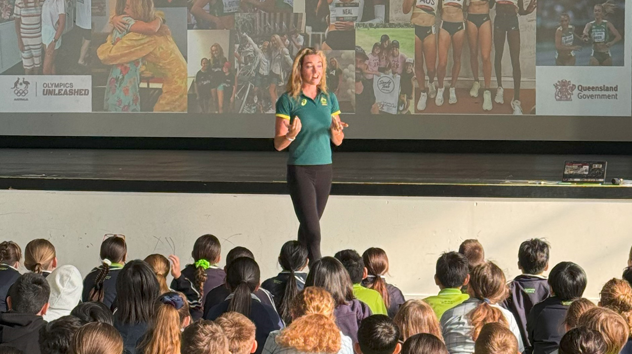 200,000 Queensland students inspired by Olympians as Ellie Beer helps ...