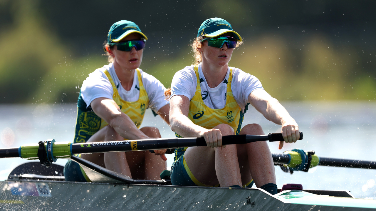 Australian pair refuse to rule out any crew as bid for final hots up ...