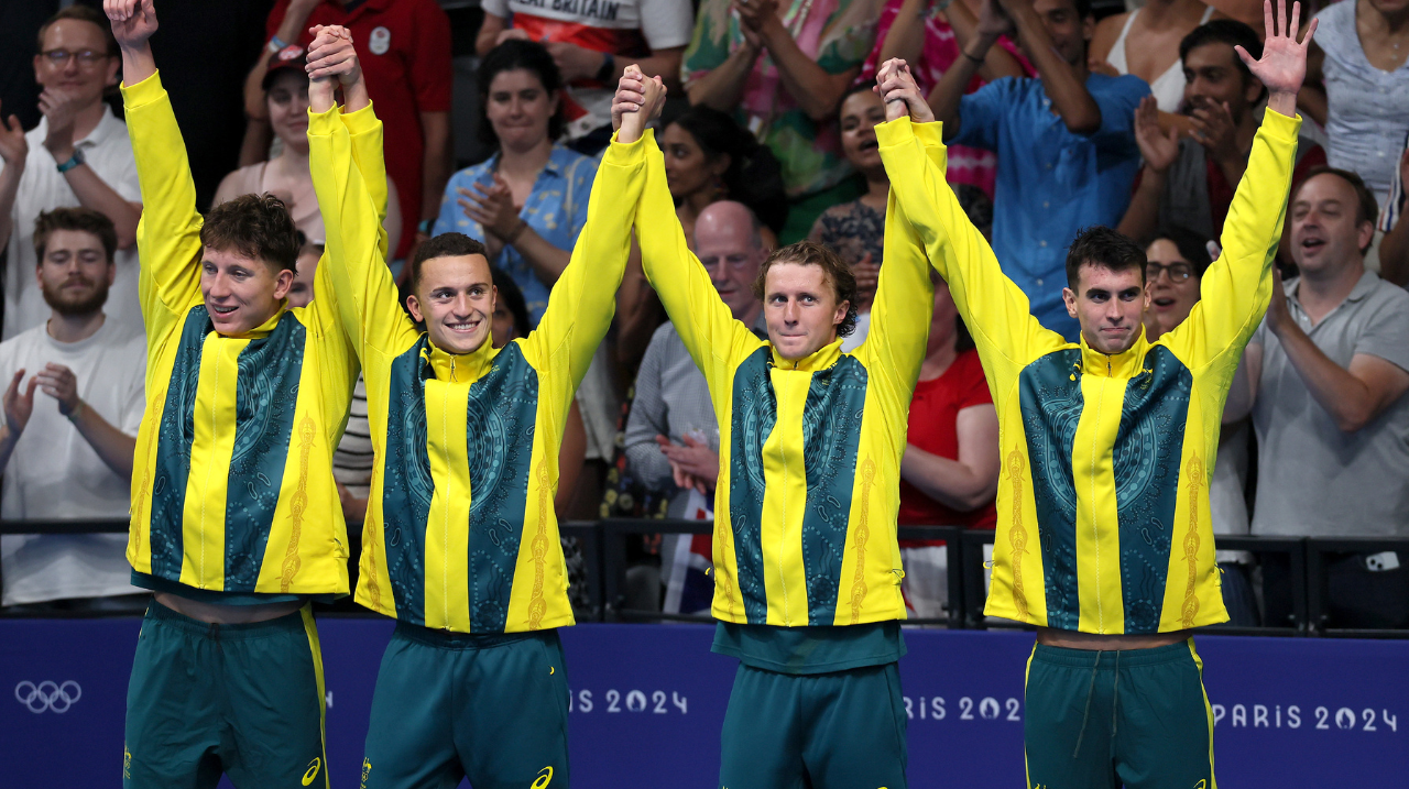 Bronzed Aussie fight in relay thriller as big names deliver in crucial ...