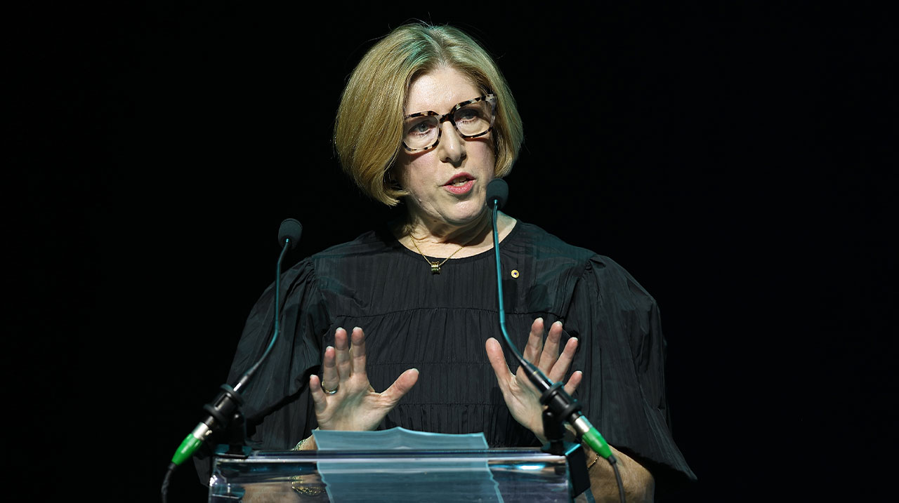 AOC pays tribute to outgoing Paralympics Australia President Alison ...