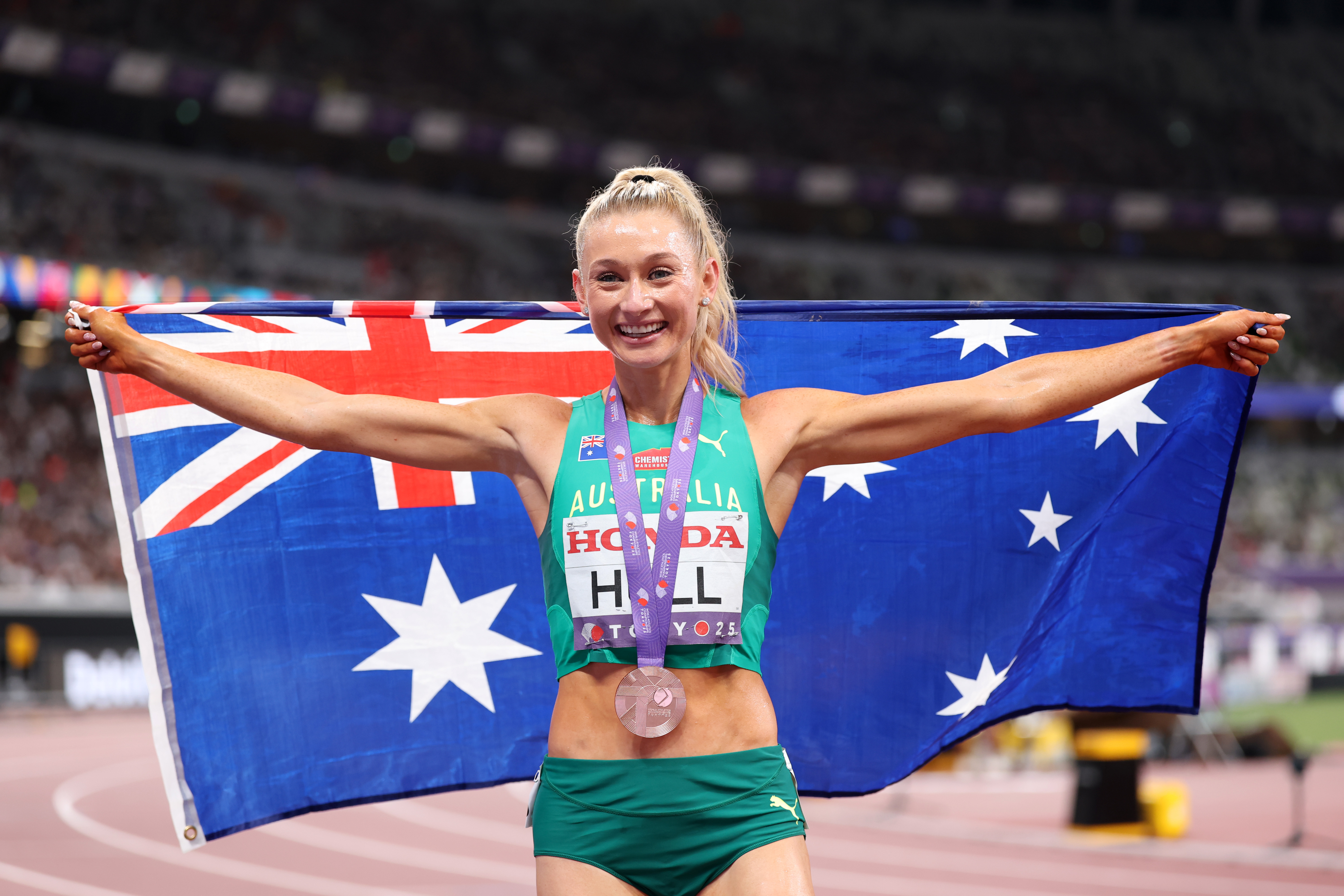 Bronzed Hull solidifies status as Australian athletics great with ...